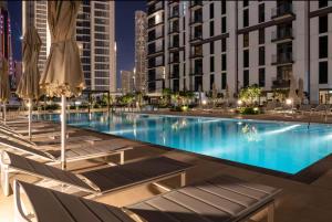 Mahogany 27 - 2BR 10PAX - Walk to Dubai Mall and Views, Dubái (precios ...