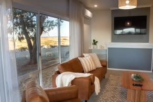 Bathurst Goldfields Resort - Conrod Straight, Mount Panorama, Bathurst ...