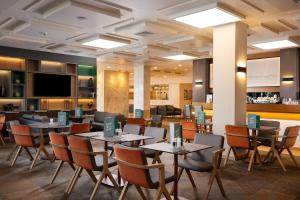 Holiday Inn Athens Attica Av, Airport W. by IHG, Athens (updated prices ...