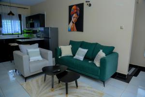 Modern Fully Furnished Apartments with Hillside View, Bwebajja (updated ...