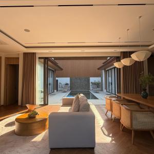 ChaLong modern pool villa &靠近查龙码头&罗宾逊商业中心, Phuket (preços atualizados 2026)