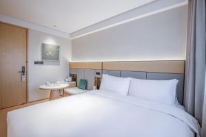 JI Hotel Bejing Sanlitun Taikoo Li Workers' Stadium Subway Station ...