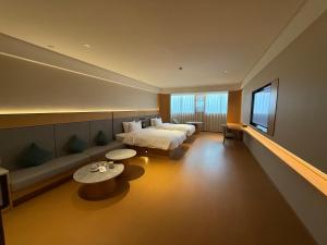 JI Hotel Xi'an Jingwei International Center Shaanxi Automobile ...