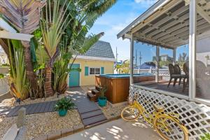 Steps to Sponge Docks Private Downtown Compound and Guest House, Tarpon ...
