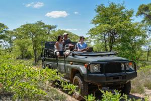 Mziki Safari Lodge, Vaalkop Dam (updated prices 2026)