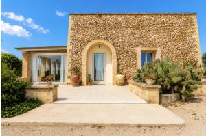 Villa Carla - Apulian Villa w Pool, Jacuzzi, AC, Алецио (актуальные ...