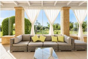 Villa Carla - Apulian Villa w Pool, Jacuzzi, AC, Алецио (актуальные ...