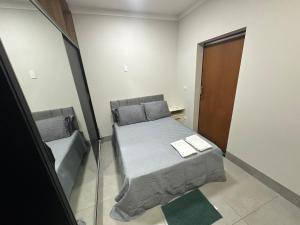 2-bedroom house, pool and barbecue area, Maringá (tarifs actualisés ...