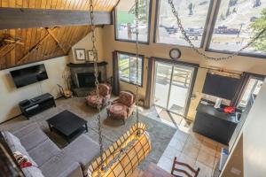 Chalet 16 by Mammoth Mountain Chalets, Mammoth Lakes (updated prices 2026)
