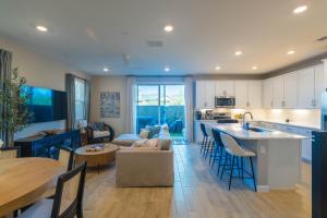 Oasis with Private Yard, Pool and Firepit, Phoenix (precios ...