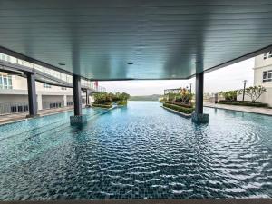 Aero Forest Escape With Pool View and 15m to KLIA or Sepang, Nilai ...