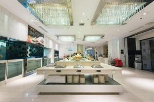 New Beacon International Hotel Wuhan Jinyinhu Subway Station Branch ...