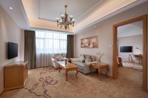 Vienna Internation Hotel Guanlan Sightseeing Branch, Tiantangwei ...
