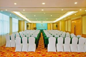 Vienna International Hotel Changsha Yuelushan West Bus Metro Station ...