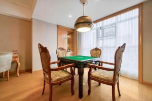 Vienna Hotel Chengdu Wenjiang Zhujiang Plaza Guanghua Park Metro ...