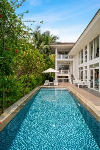 Beach Access Luxury Private Pool Villas at Premier Village Danang ...