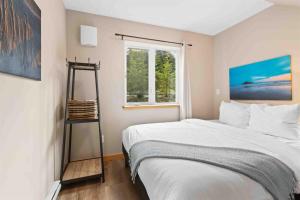 SS#7-Longboarder-Spring Cove, Terrace Beach, Sauna, Ucluelet ...