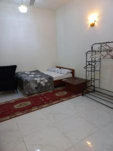 Modern apartment in a special location in Al-Mansour, 14th Street ...