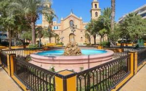 AQ-110 Acogedor Apartamento en Torrevieja Centro（トレビエハ）：（最新料金：2026年）