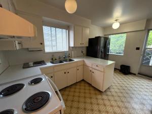 Metro Vancouver Modern Room - 30 Min to FIFA Stadium - Easy Transit ...
