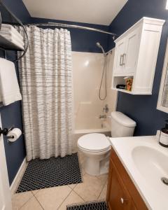 Adventure West Lakefront 1BD 1BA Indoor Outdoor Pool Hottub Grill ...