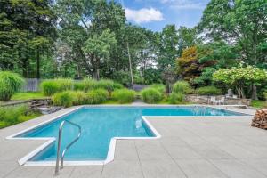 Historic Mansion Retreat Lake, Firepit, Pool & Gym, Monroe ...