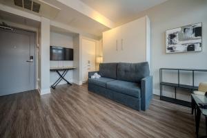 Modern Open-Concept Studio Minutes to DT Ottawa, Ottawa (preços ...