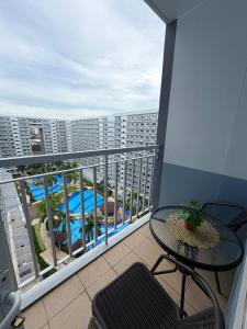 Shell Residences With Pool View - AIZAs CondoTel, Manille (tarifs ...