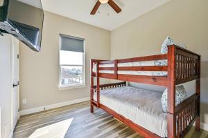 Treasure Island Beach Getaway-Ocean & Island Vibes, Freeport (updated ...