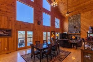 Stress ReLeaf - Blowing Rock Cabin with great view hot tub pool table ...