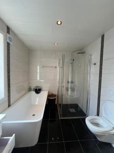 Exclusive Cabin - Lake Views - Sauna - EV Charger, Vossevangen (tarifs ...