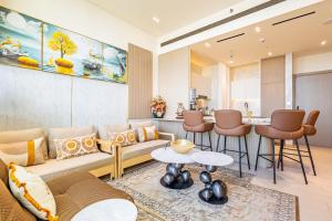 Binghatti Royale- Private pool, Sauna, Steam, basketball- Nomad ...