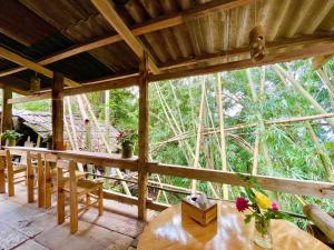 Red Dao Homestay, Tả Van (tarifs actualisés pour 2026)
