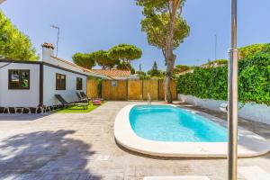 Tiny home la barrosa, Novo Sancti Petri (aktualisierte Preise für 2026)