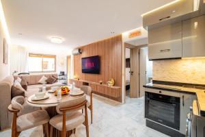 Guéliz Center-King Bed- 5 min walk from Carré Eden, Marrakech (updated ...