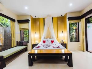 Karon Beach Resort, Karon Beach (precios actualizados en 2026)