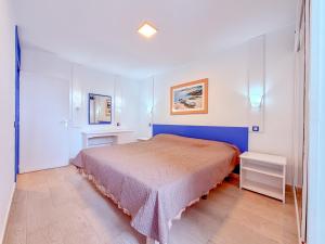 Oceanfront Apartment with Sea Views and Seawater Pool, LG73, Las ...