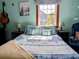 Scenic Coastal Cottage with Ocean Views Near Acadia National Park in ...