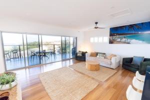 Quampi House with Best Ocean View, Point Lookout (precios actualizados ...