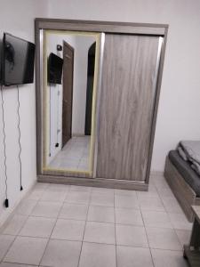 Studio room for one person, Jordanian University Street, Talaa، عمّان ...