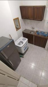 Studio room for one person, Jordanian University Street, Talaa, Amman ...