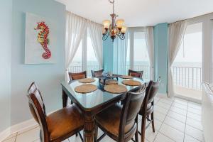 Corner Condo w Amazing Gulf-Front Views Balcony & Shared Pools Hot Tubs ...