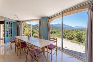 Grande maison de groupe - vue incroyable Canigou, Rigarda (tarifs ...