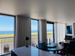Luxury appartment with amazing sunset and ocean view, Reykjavik (tarifs ...