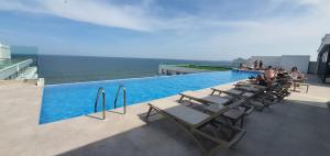Infinity Pool Apartment - Beach Pool & Spa Resort, צפון מאמאיה ...