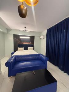Vella Marina Group of Hotel Royal Suites, Lucknow (tarifs actualisés ...