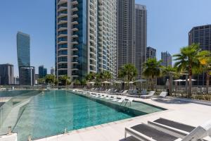 Peninsula Tower 3 - New Elegant Unit with Top Amenities, Dubái (precios ...