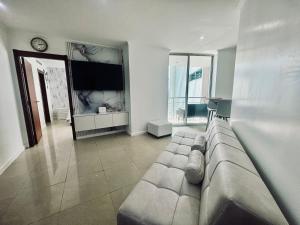 Suite Moderna con Vista al Río - Riverfront, Guayaquil (precios ...