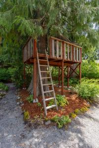 Mt Hood Home Game Room Sleeps 9 Dog-Friendly, Mount Hood Village ...