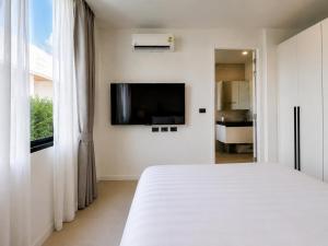 Chic Villa 2BR Private Plunge Pool in Thalang Phuket, Ban Phak Chit ...